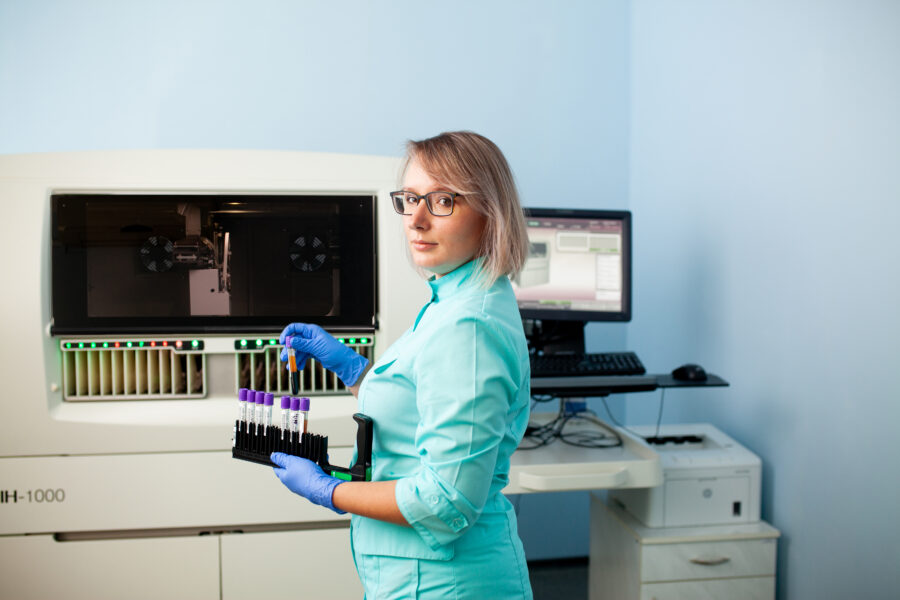 IH-1000 повністю автоматизована система для ID-карт BIOMEDINVEST